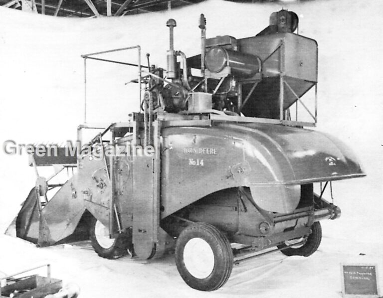 A Brief History of Deere's Self Propelled Combines - Green Magazine