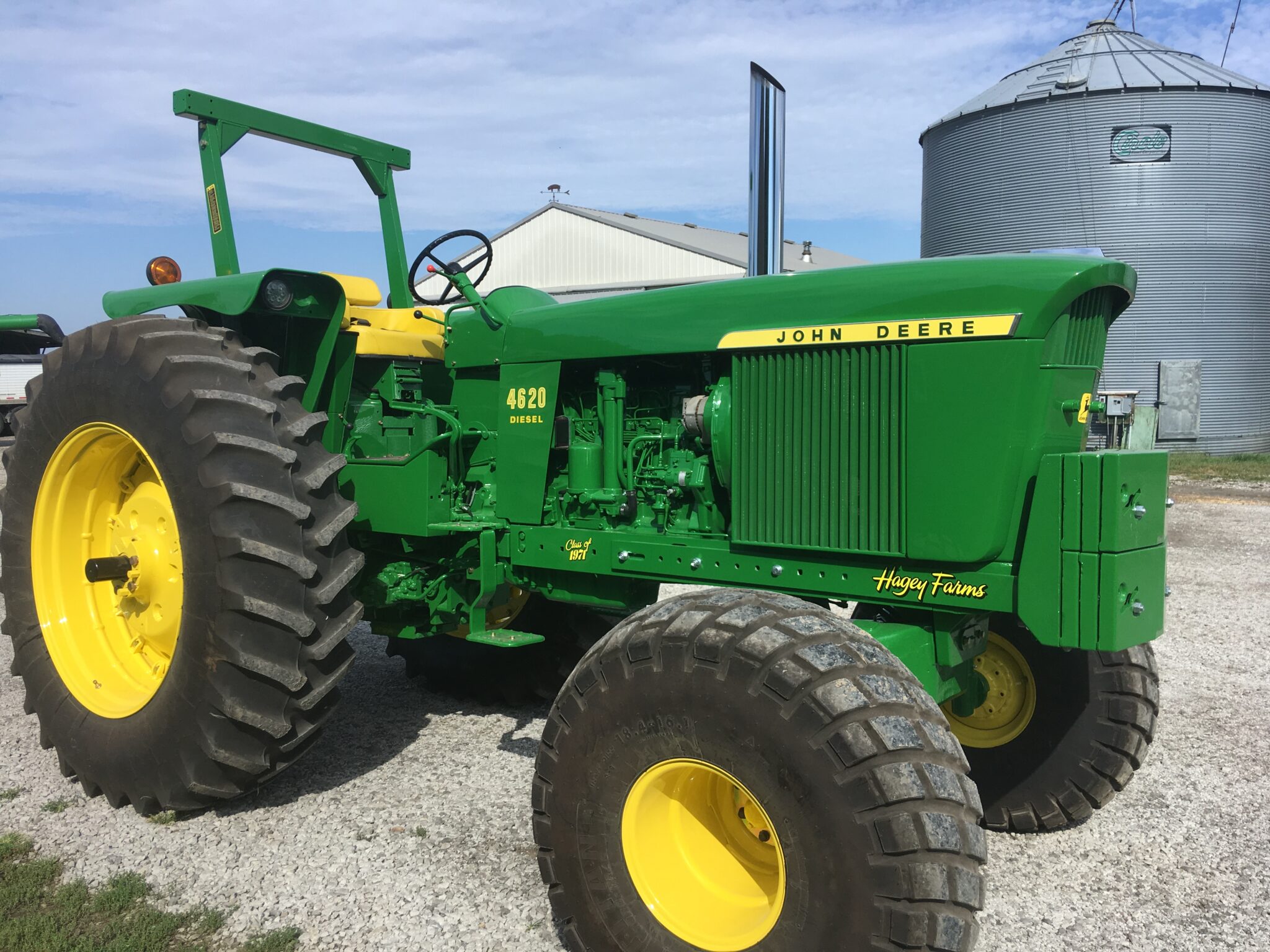 4620 - Green Magazine