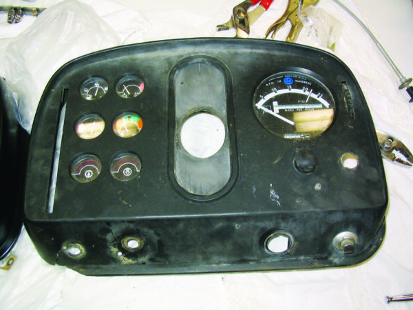 Restoring Generation II Instrument Panels - Green Magazine