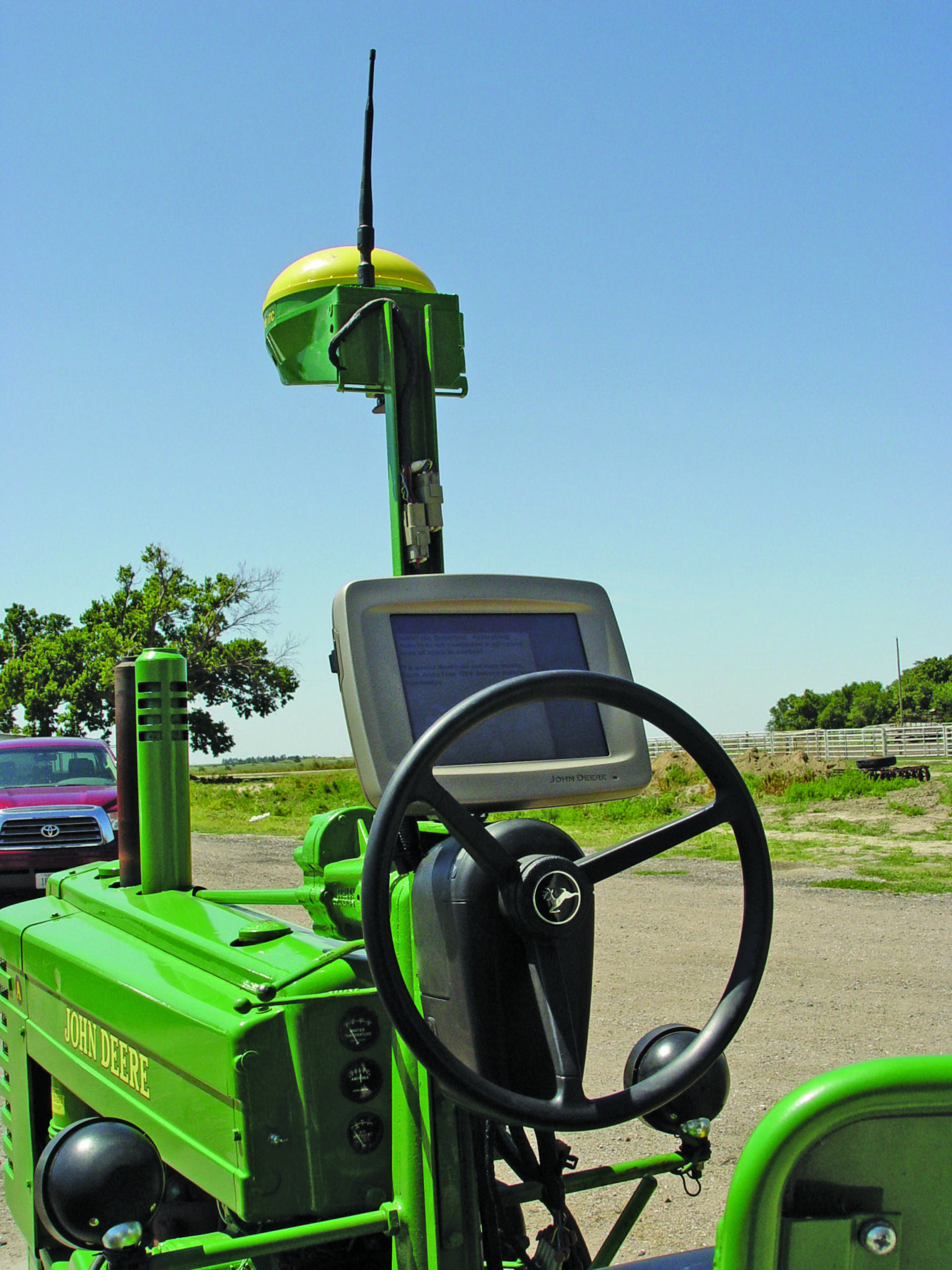 John Deere Two Cylinder with Advanced Guidance System - Green Magazine