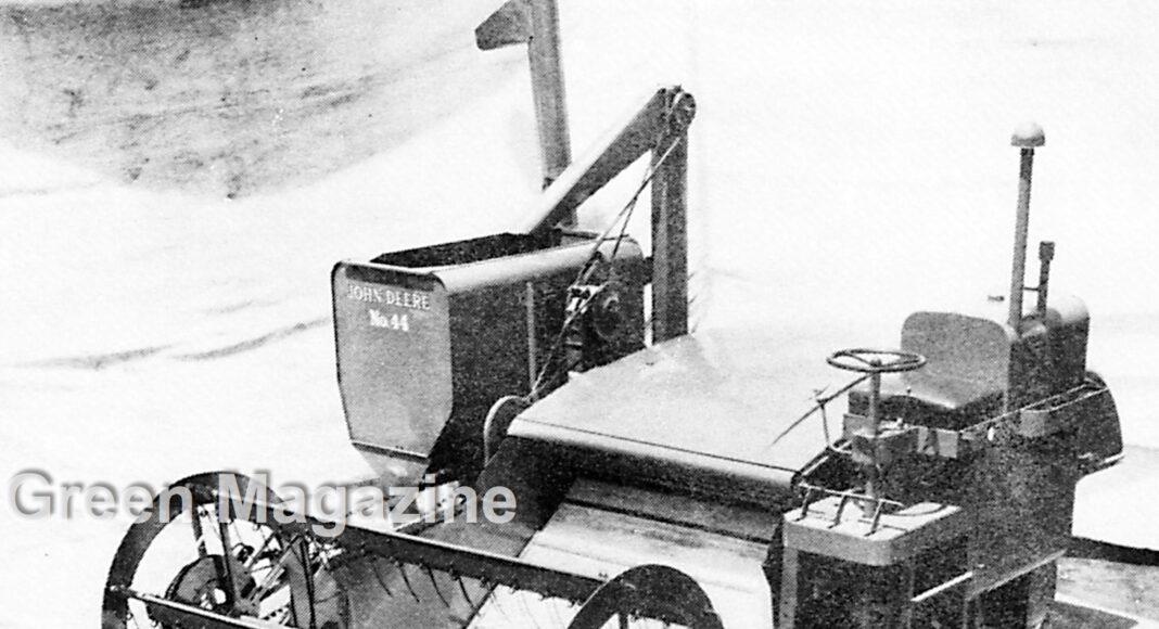 A Brief History of Deere's Self Propelled Combines - Green Magazine