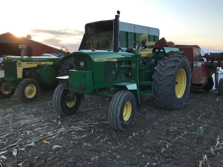 Chopping and bagging corn silage fall 2020 - Green Magazine