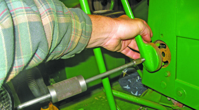 Fixing a Throttle Friction Disc. - Green Magazine